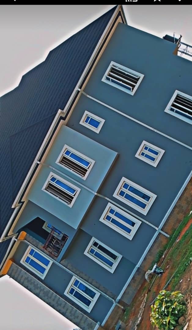 THE HUSTLER DECOR - Construct Ng